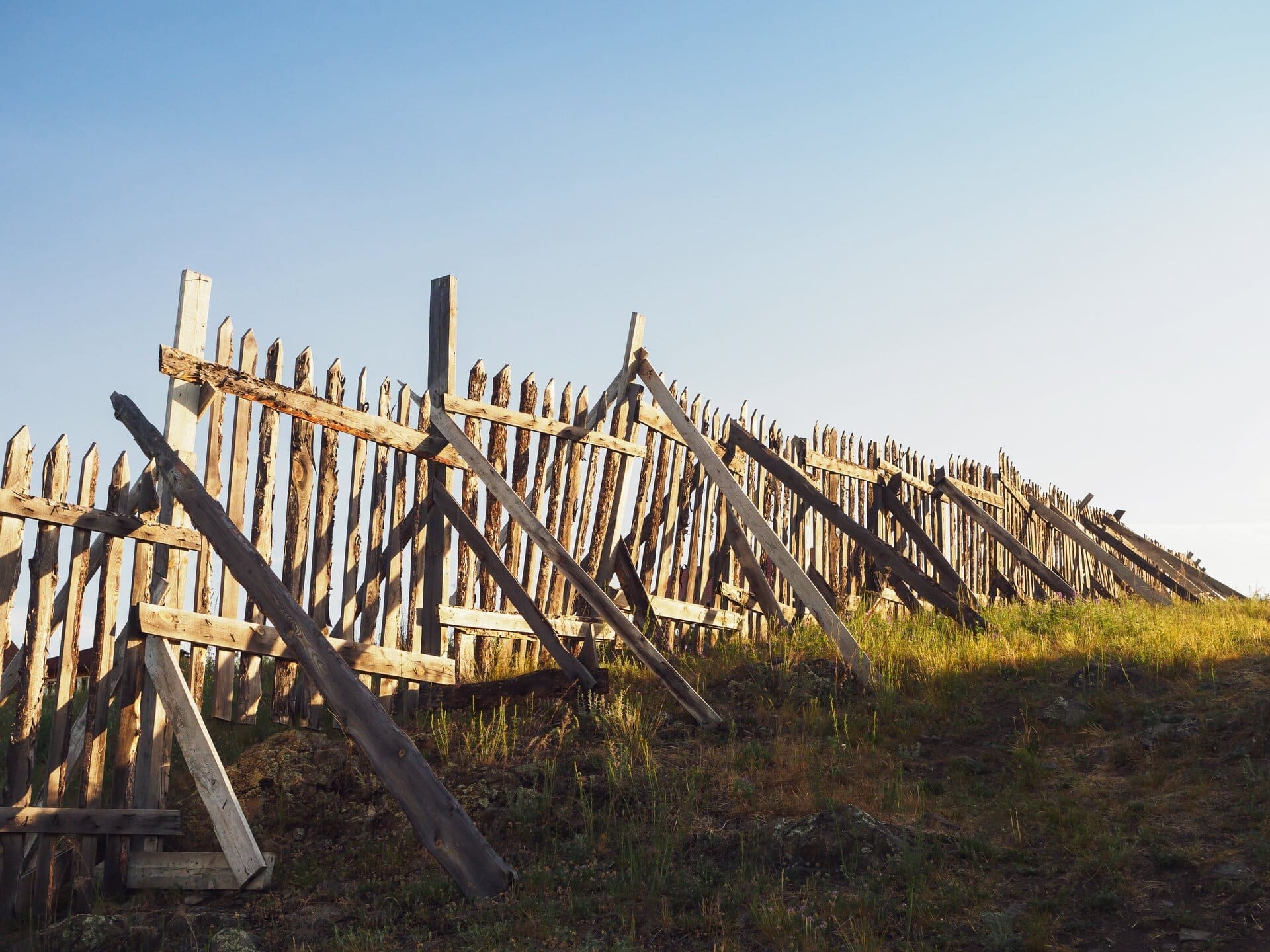 5 Common Fence Problems and How to Fix Them - Fence Outlet